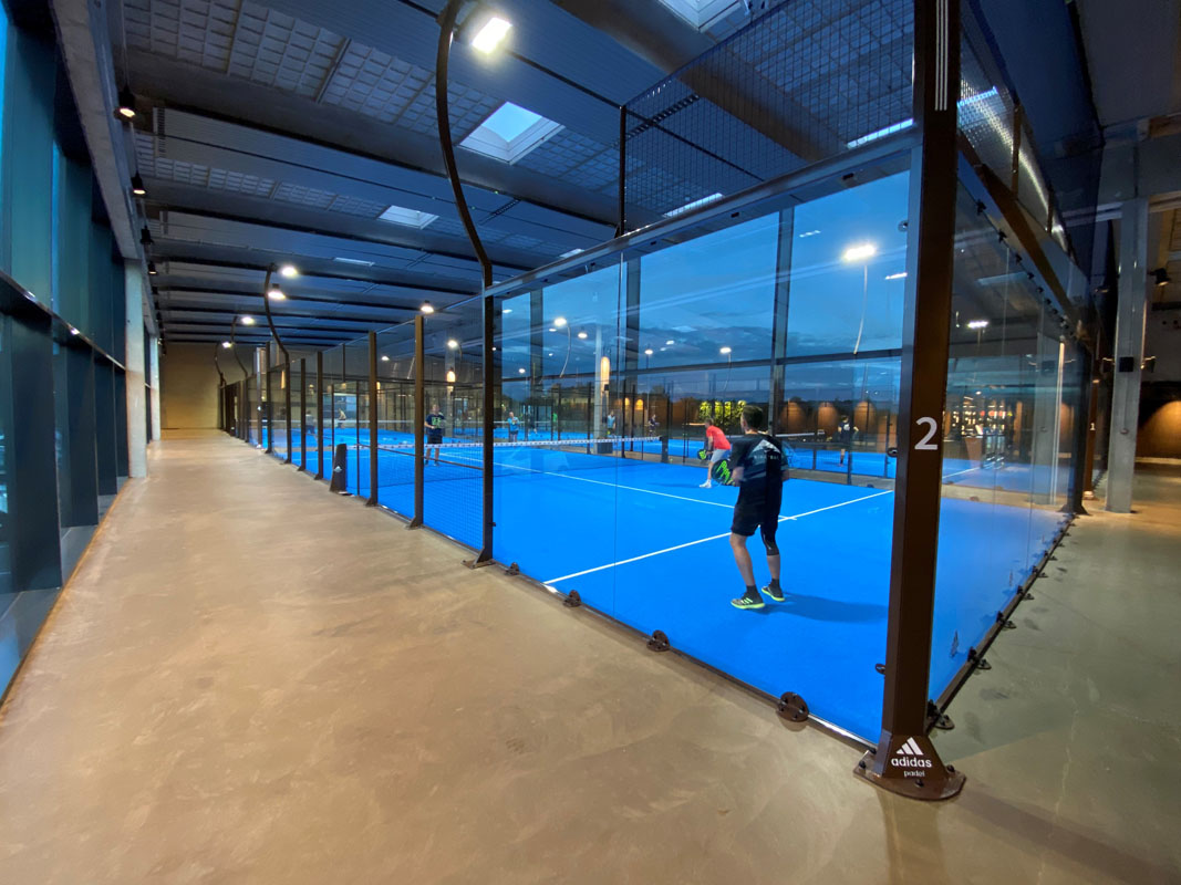 Padel Star => Book bane og se centerets faciliteter her | Padel X3